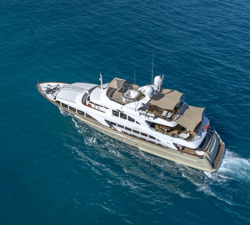 37M LUXURY MOTOR YACHT Yacht Charter Details, Benetti | CHARTERWORLD ...